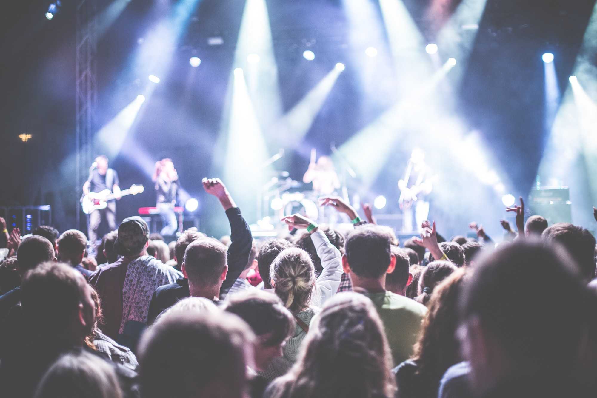 6 Tips for Working with Entertainment Companies for Live Events